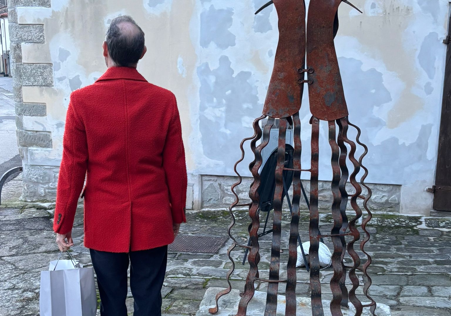 Casentino Cloth: When a Fabric Becomes Memory — and Risks Disappearing ...